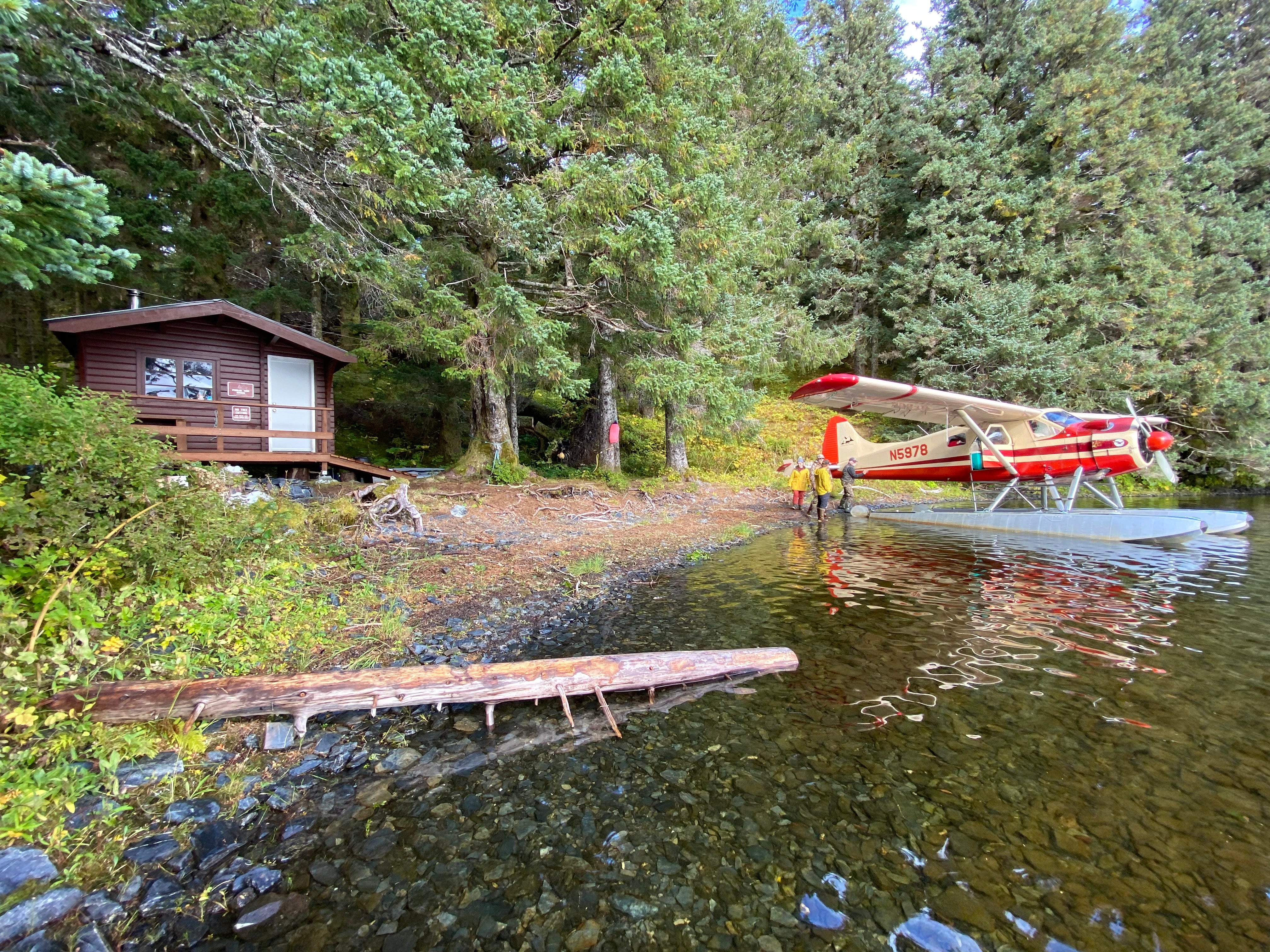 Laura Lake Cabin – Hybrid Light Official